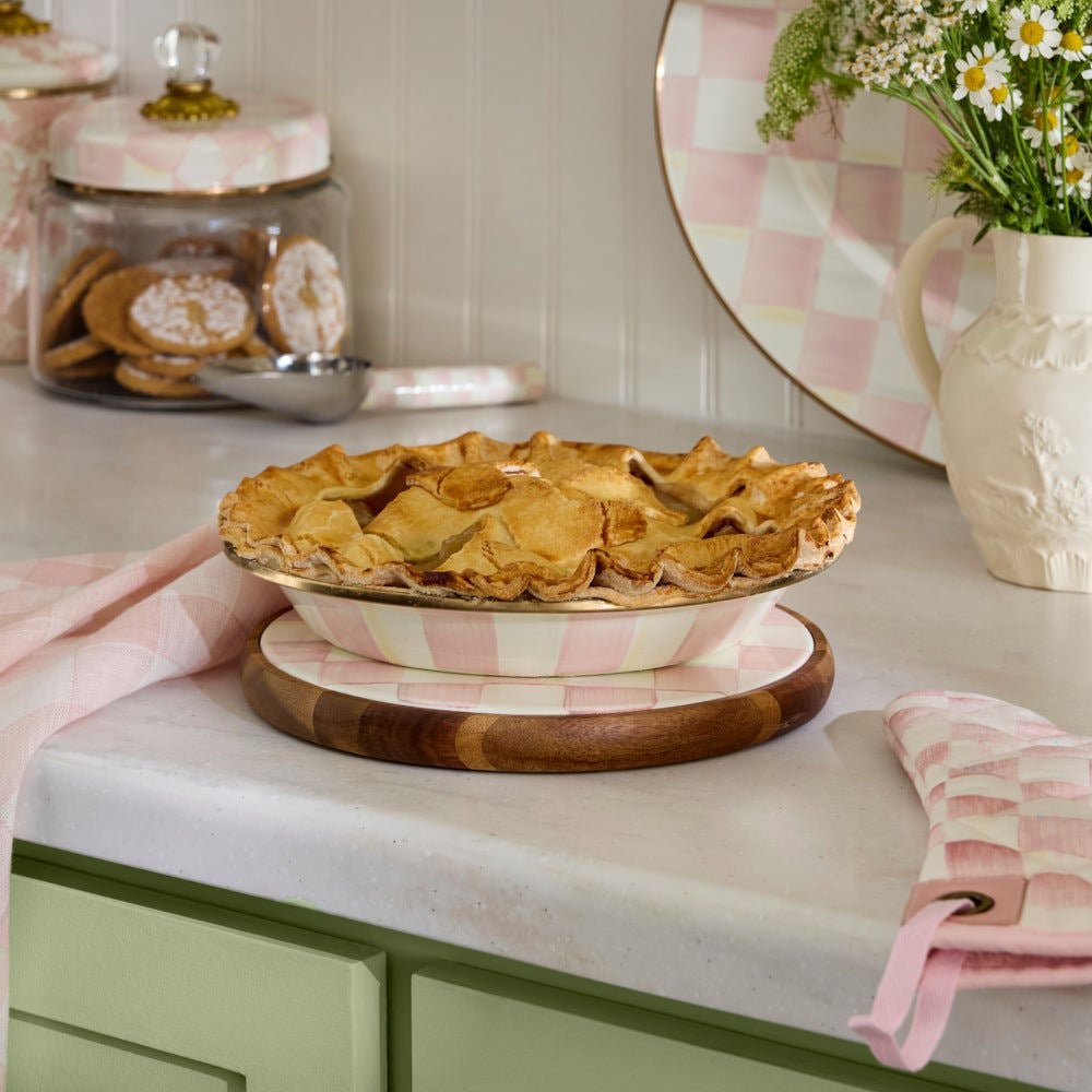 MacKenzie Childs Rosy Check Enamel Pie Plate VESIMI Design mackenzie-childs-rosy-check-enamel-pie-plate-vesimi-design